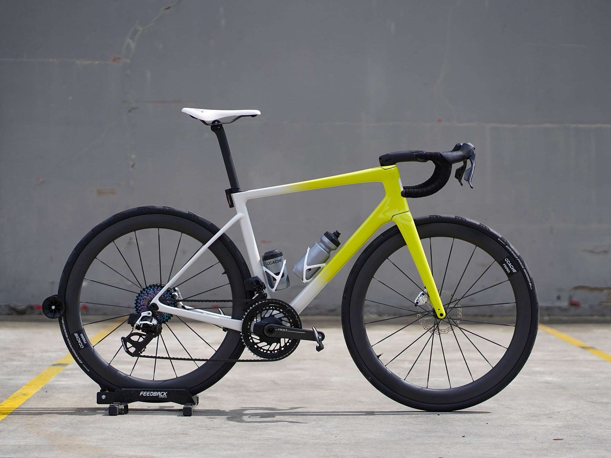 Bike Check / ENVE Melee "Acid Green" – CCACHE