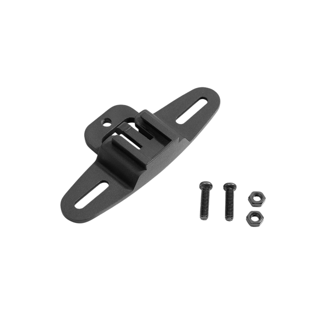 Giant Recon Rear Light - Rack Mount – CCACHE